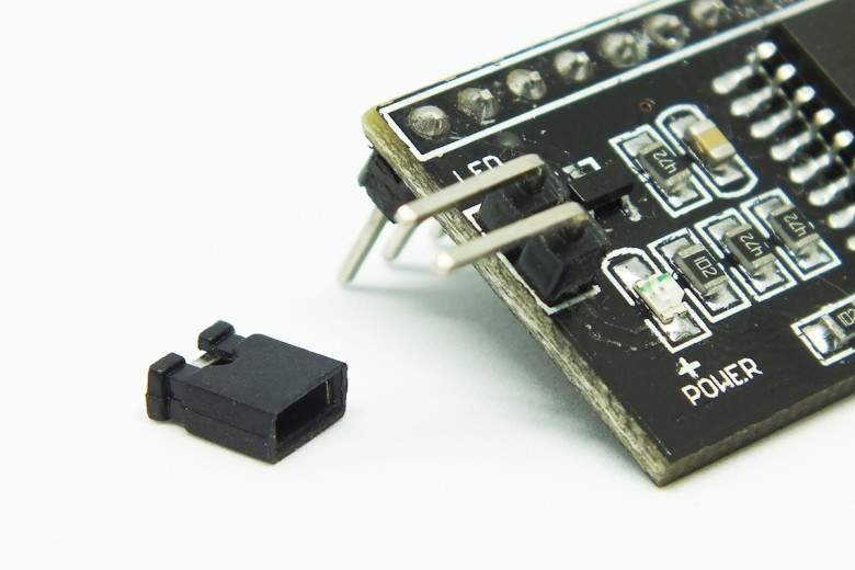 Interfaccia I2C per display LCD | Tech Maker